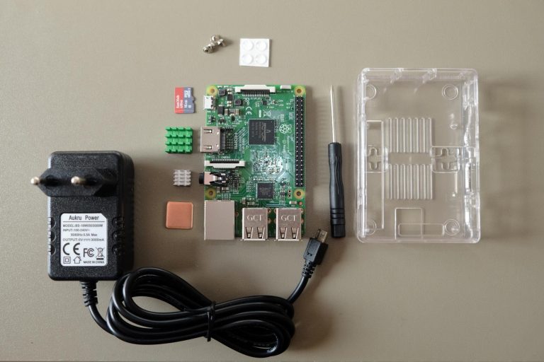 Raspberry Pi : Assemblage et premier démarrage